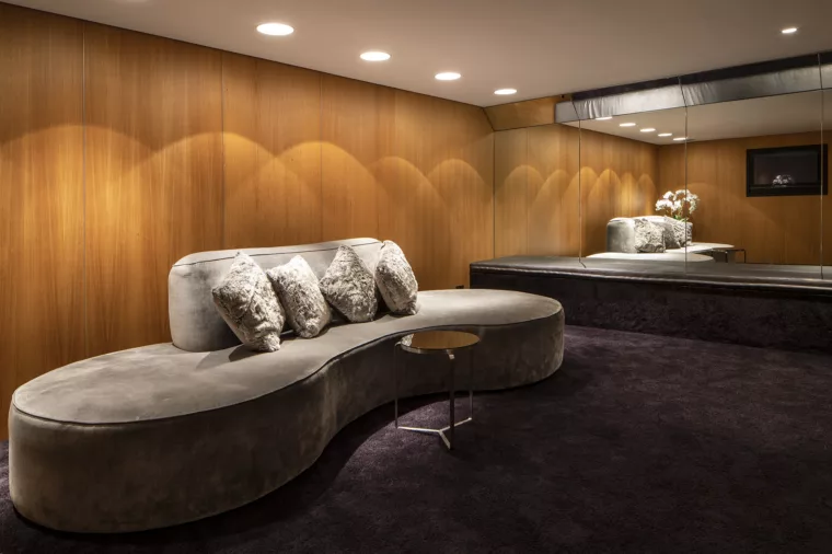 Starship Sydney | The Lounge Deck